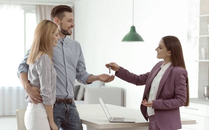 What does a property manager do & why you should use one?